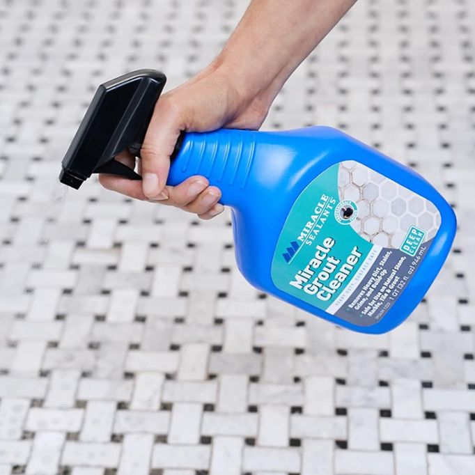 Miracle Sealants 392628 32oz Miracle Grout Cleaner